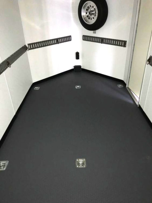 Trailer flooring - Seamless roll-out trailer floor protectors